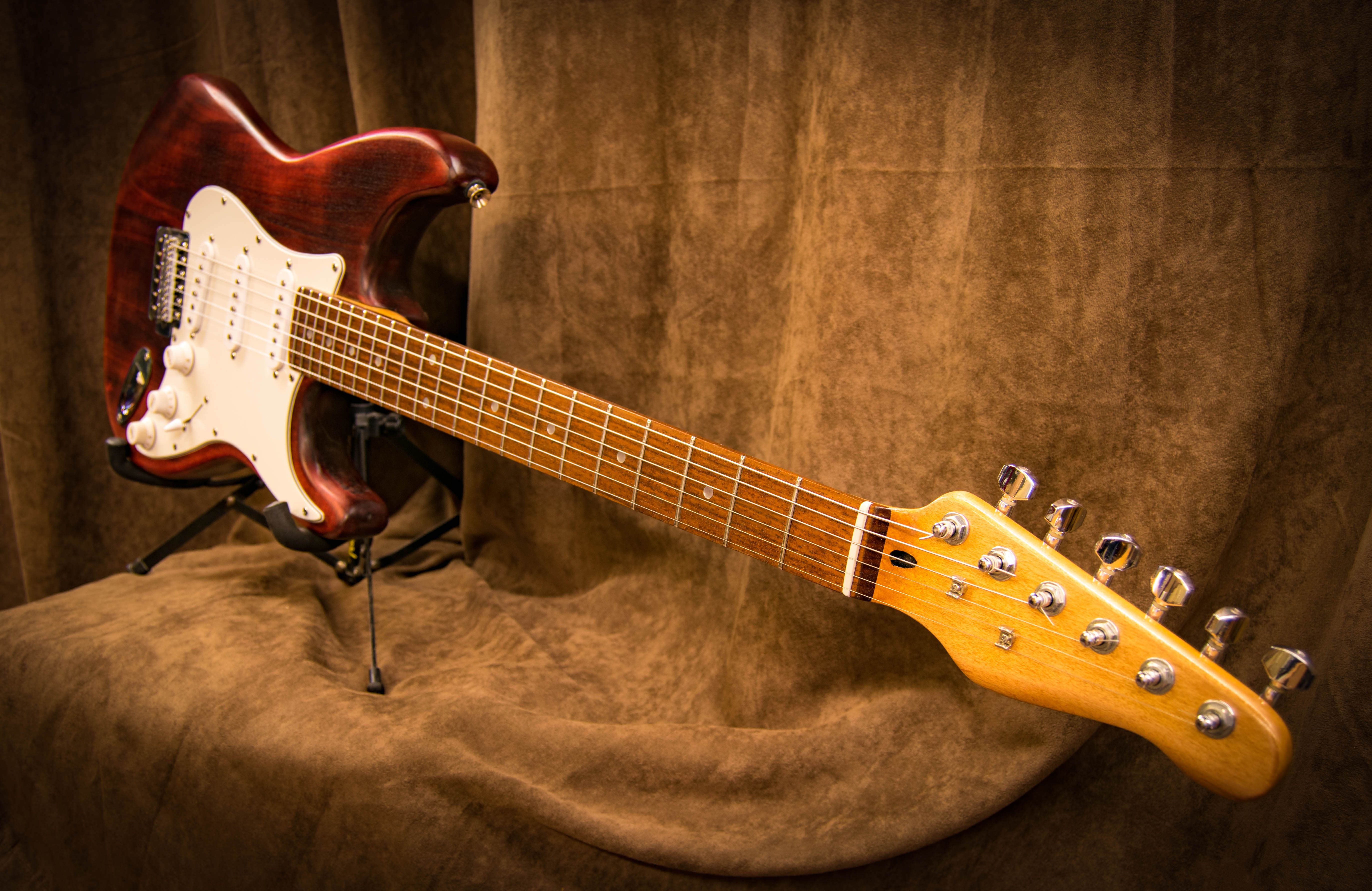 Dusky Red SSS Electric Guitar - Virgo Guitars
