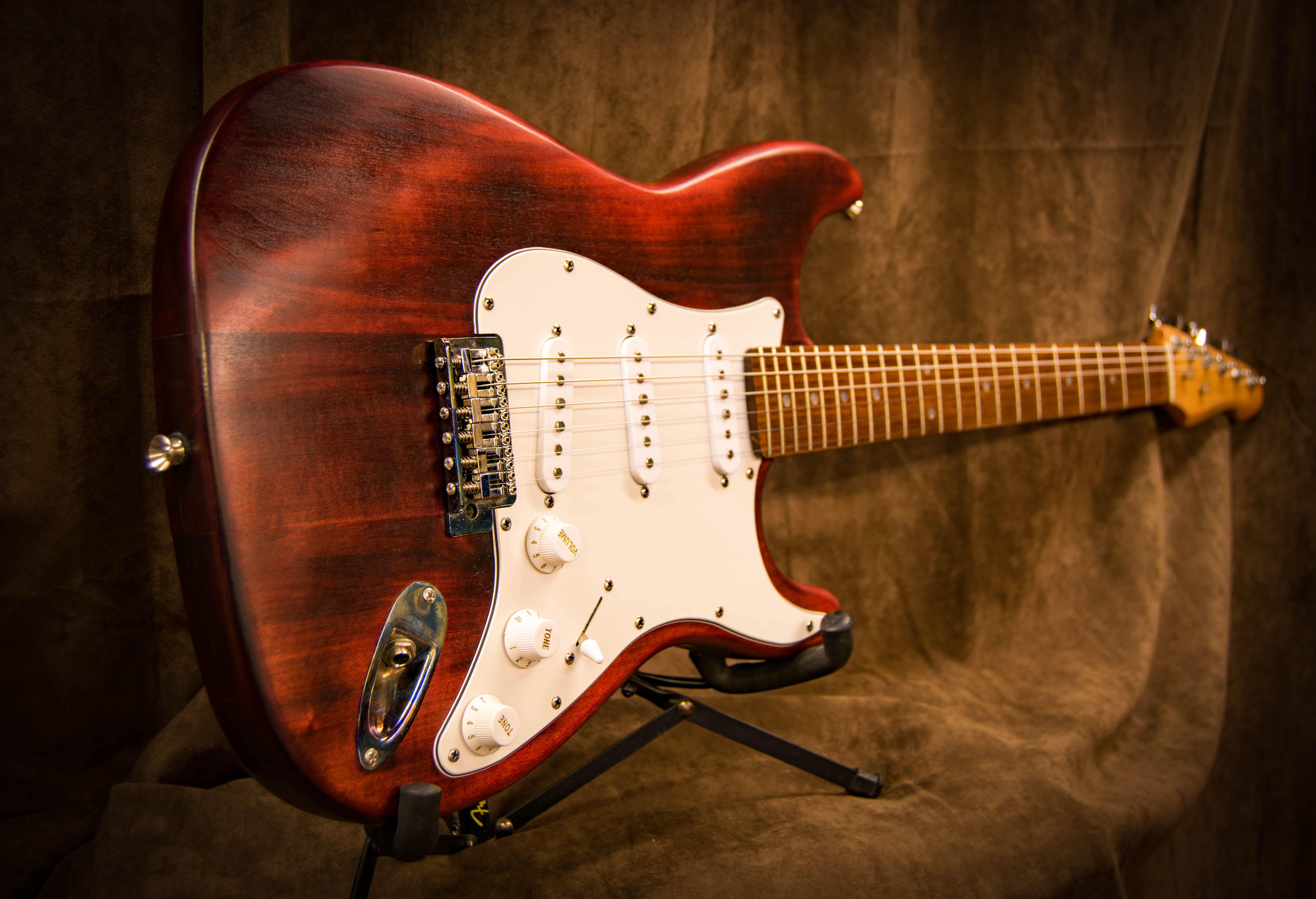 Dusky Red SSS Electric Guitar - Virgo Guitars